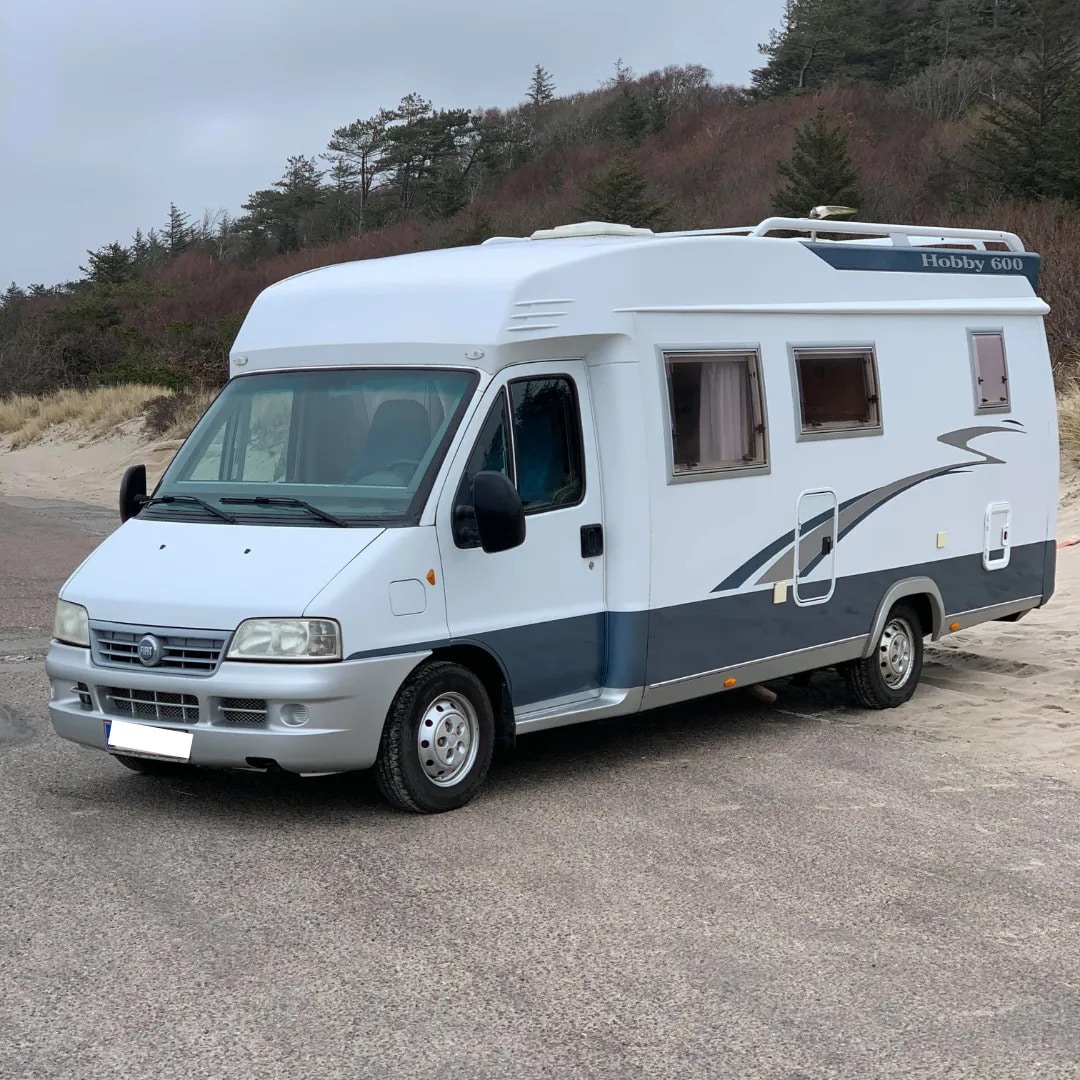 Autocampere | S2 Udlejning | Se vores brede udvalg af autocampere